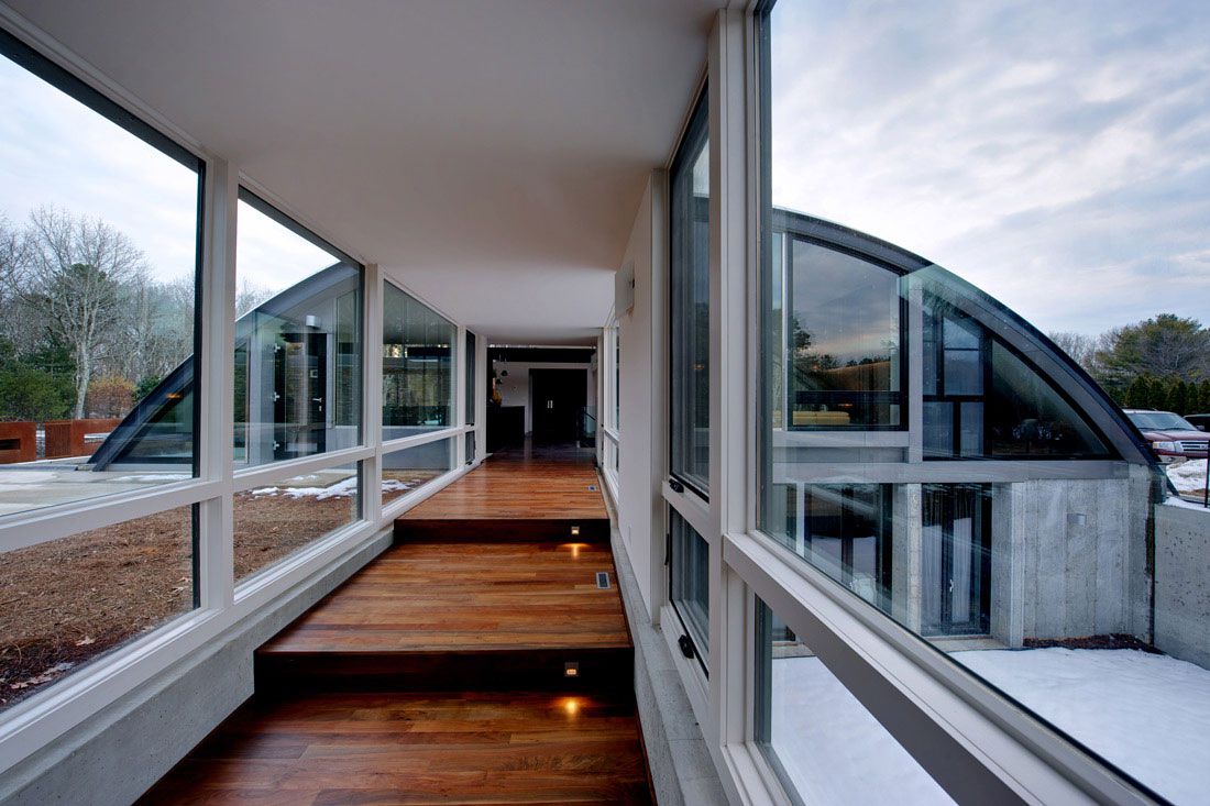 Arc House by Maziar Behrooz Architecture — HMS Group