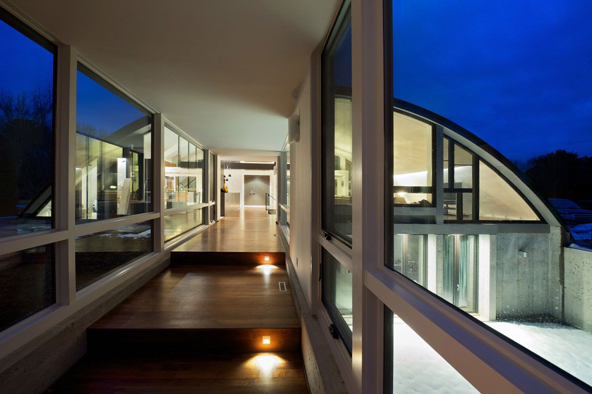 Arc House by Maziar Behrooz Architecture — HMS Group